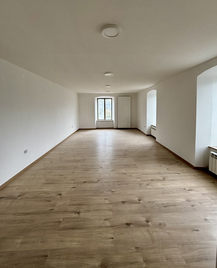 Obnovljeni prostori za društva v Šmihelu - pivka.si